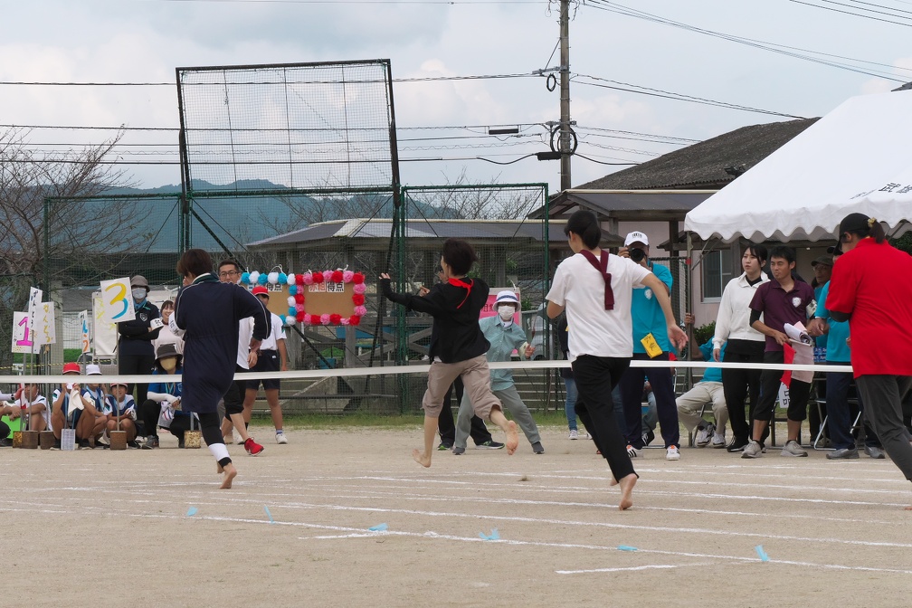 橘公民館 / R05年度（2023） / 20231001_橘町民体育大会 / 07_女子ビンたて | 橘町メディアギャラリー